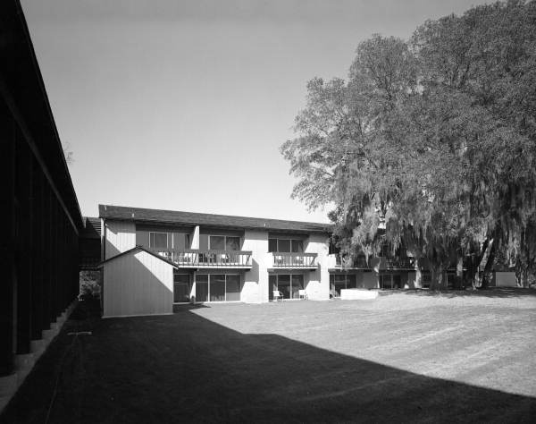 Florida Memory • View showing a building at the Killearn Golf and ...