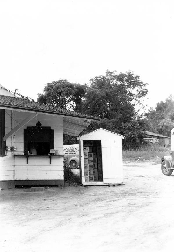 Florida Memory • State Beverage Department Bust