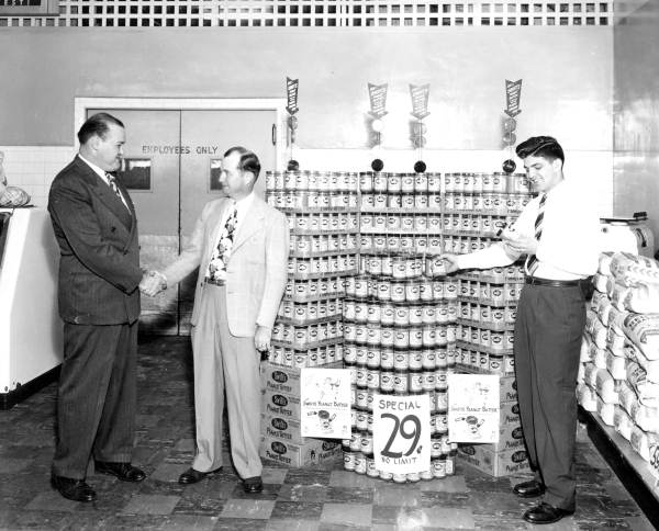 Florida Memory • Swift and Company display at the Jacksonville Meat Company