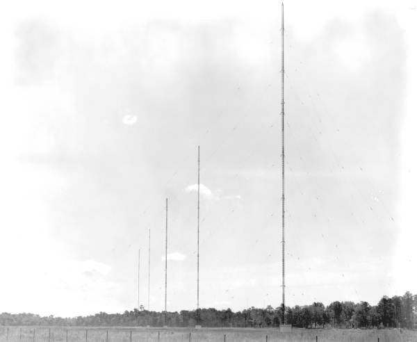 Florida Memory • Radio towers at the U.S. Naval Air Station at Jacksonville