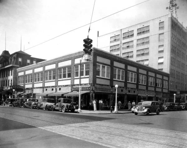 Florida Memory • Commercial building in Jacksonville.