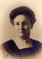 Florida Memory • Portrait of Koreshan Mrs. Henry N. Rahn.