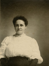 Florida Memory • Portrait of Koreshan Mrs. Henry N. Rahn.