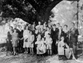 Florida Memory • Portrait of the Van Brunt family by magnolia tree ...