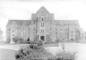 Florida Memory • Front view of Gilchrist Hall at Florida State College ...